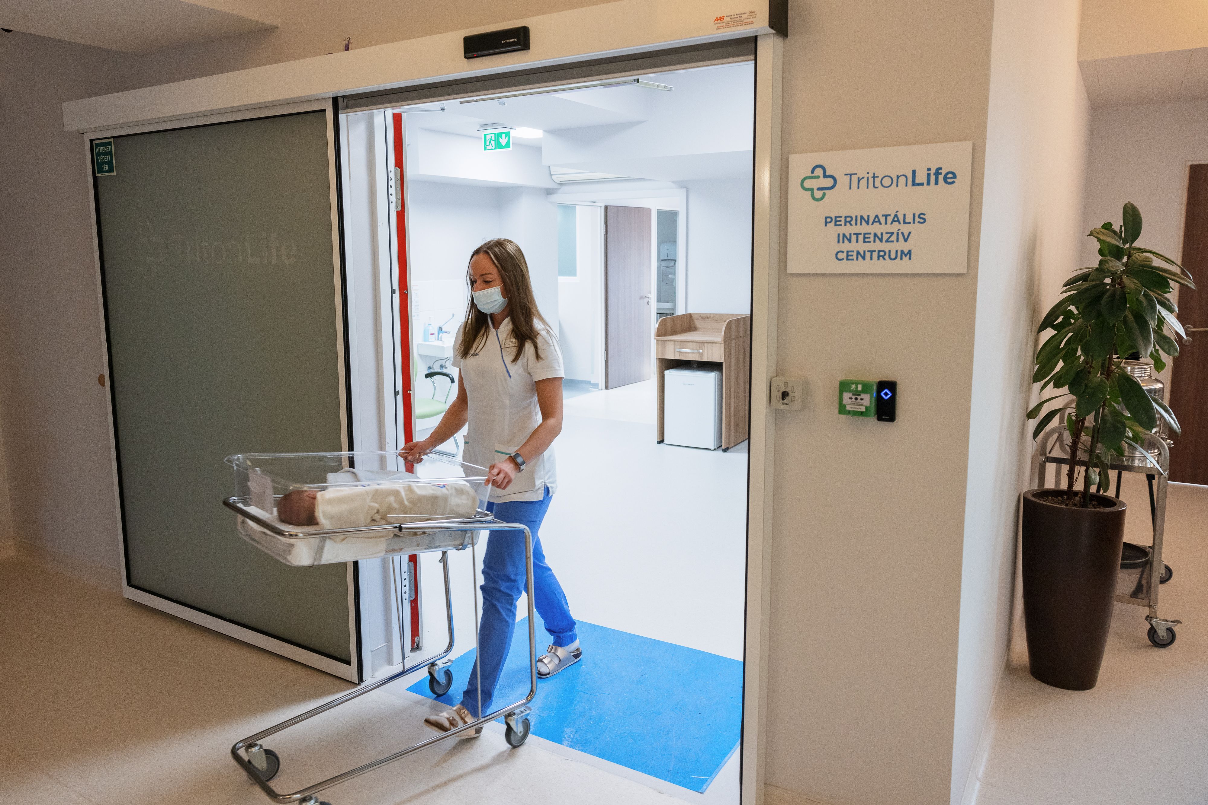 Emelt szintű koraszülött intenzív osztály nyílt a TritonLife-ban