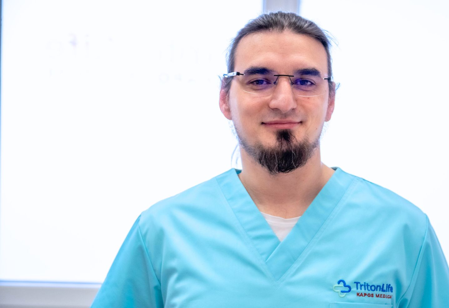 Dr. Kor Áron április 17-től csatlakozik a TritonLife Kapos Medicalhoz